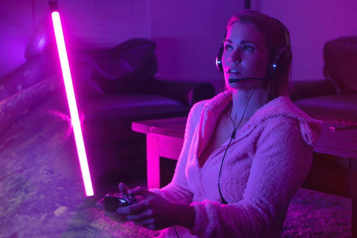 Gamer Girls Gang: The 10 Best Cute Gaming Headsets of 2023 | RealGear